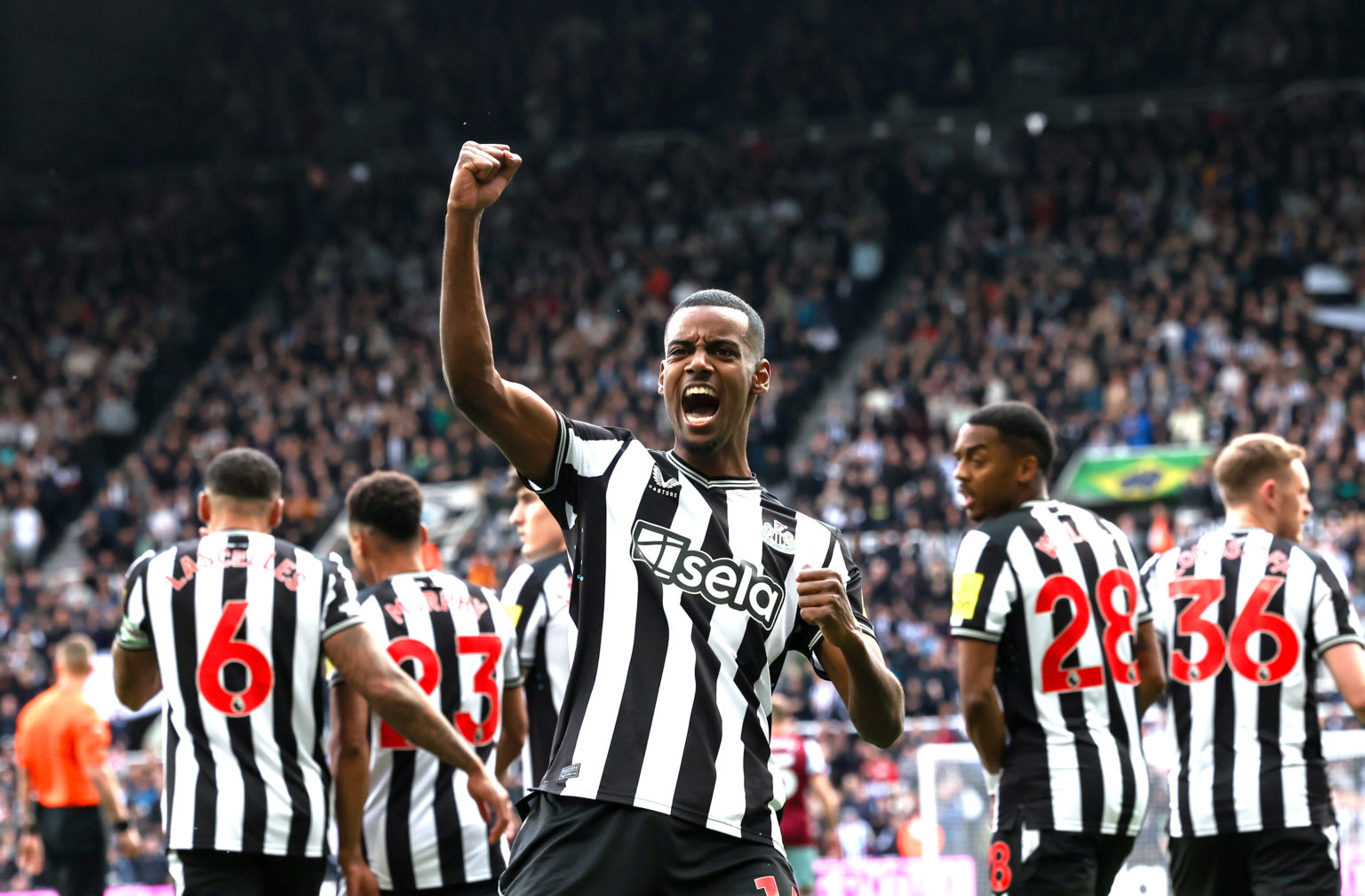 Alexander Isak now shares what Newcastle players were all saying before ...