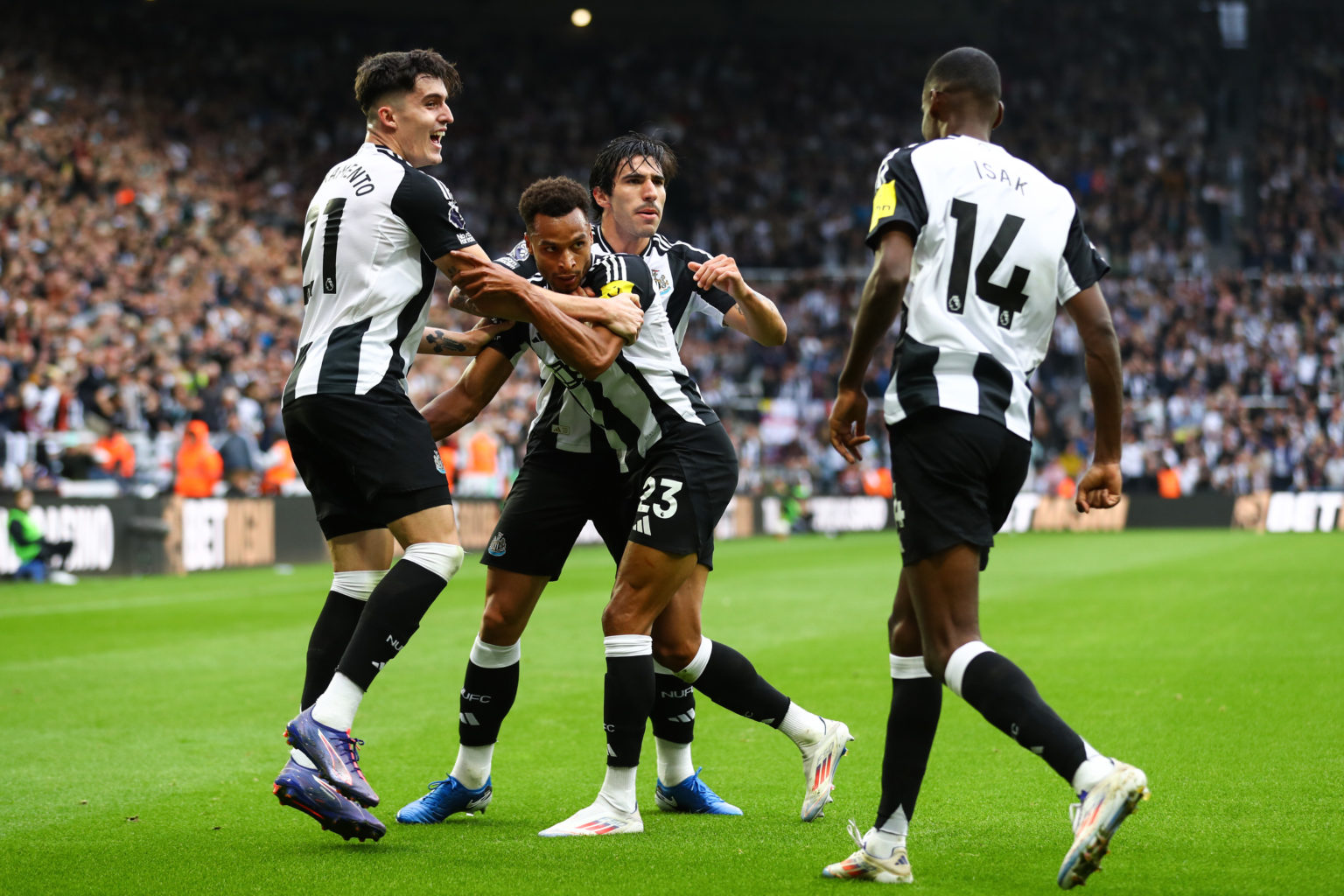 Jacob Murphy names two Newcastle United stars alongside Mohamed Salah ...
