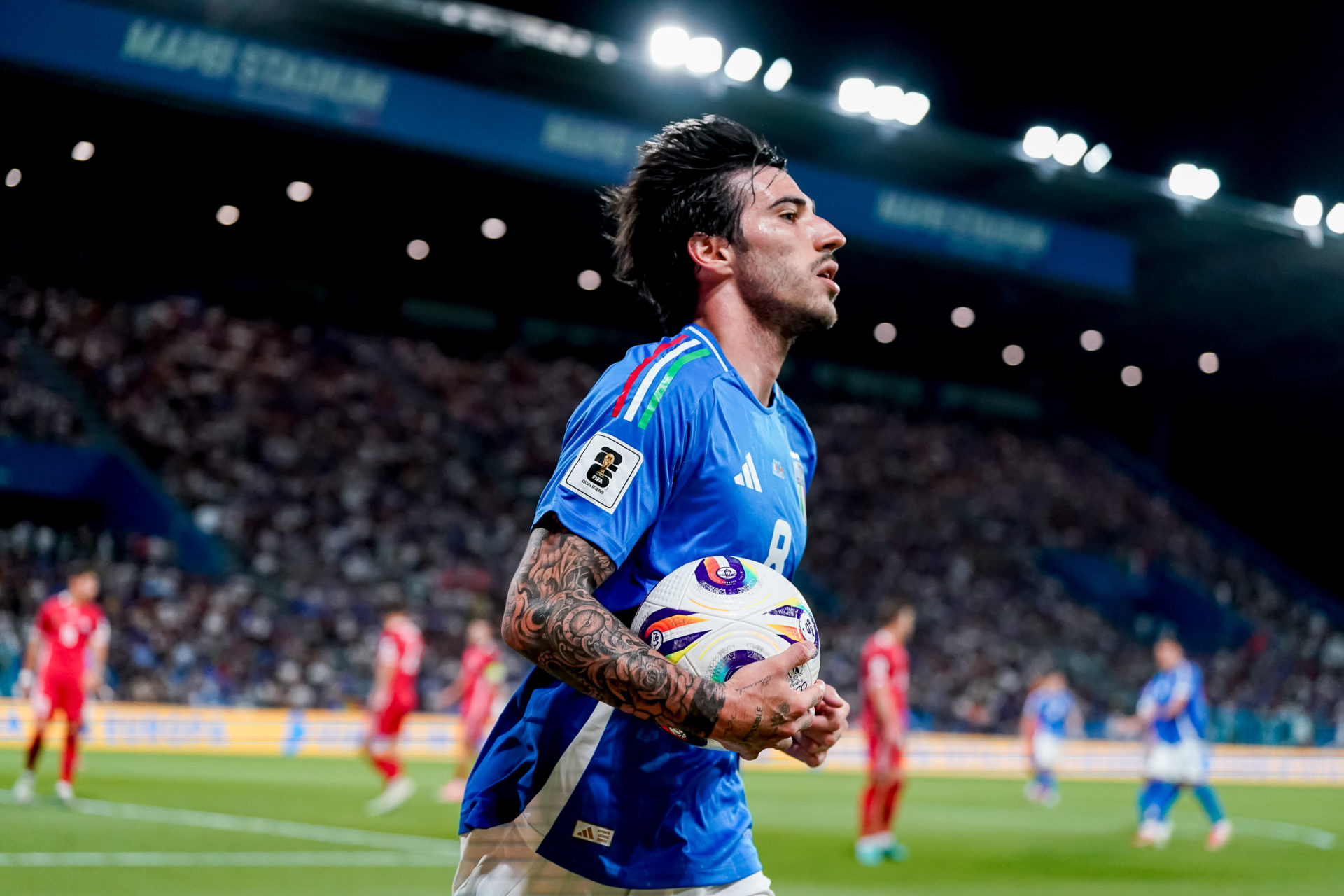 Italian media blast Newcastle United’s Sandro Tonali for something he ...