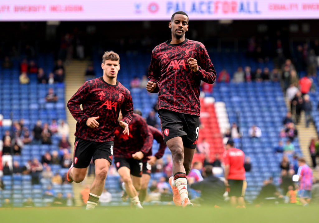 Liverpool fans concerned about Alexander Isak now and Newcastle United ...