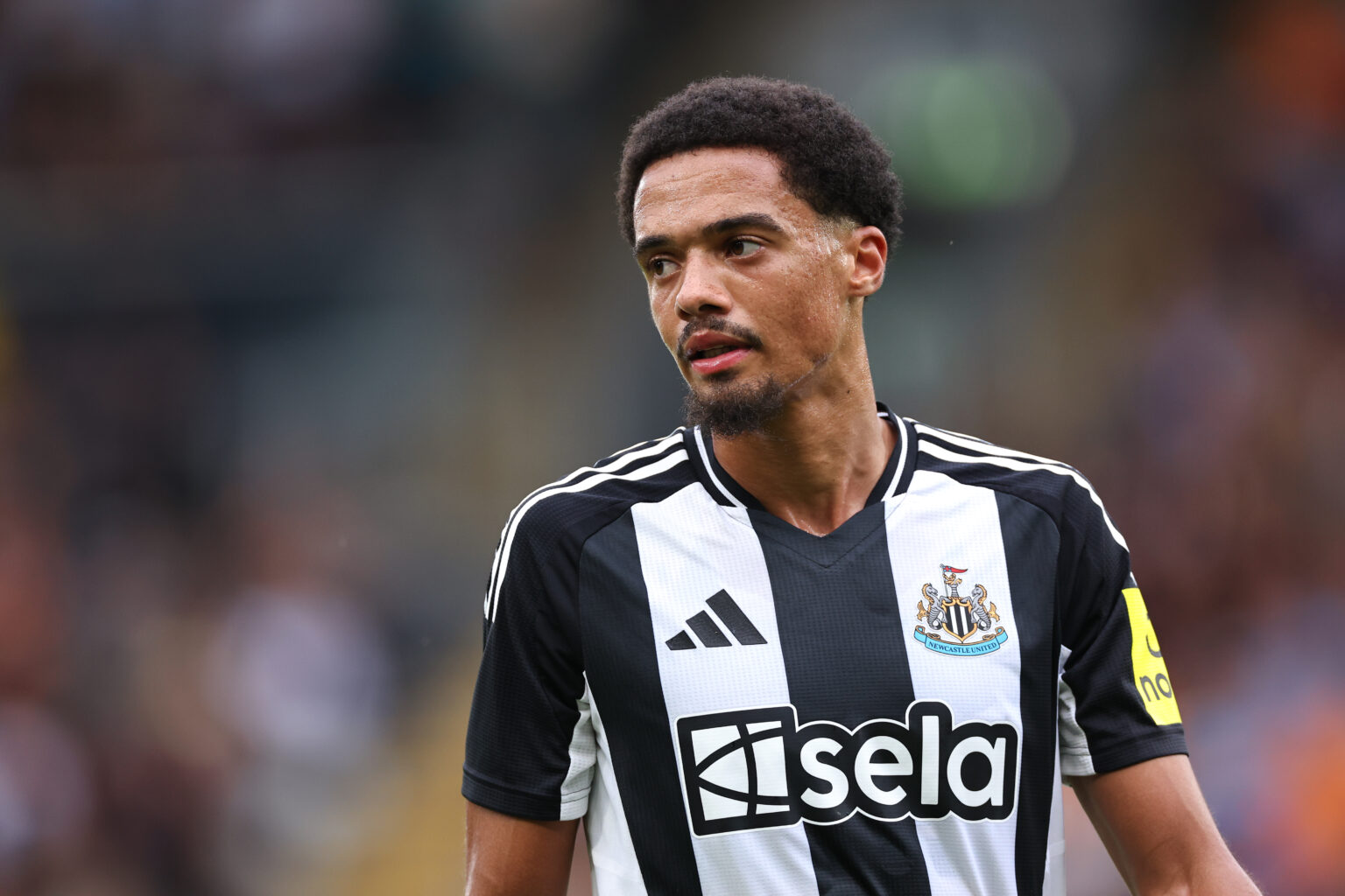 Where it all went wrong for Jamal Lewis at Newcastle United as 'machine ...