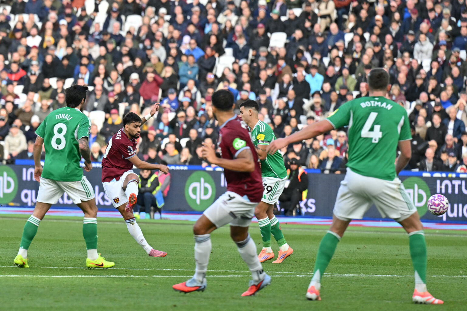 Alan Shearer berates 'lazy' Newcastle United after West Ham loss